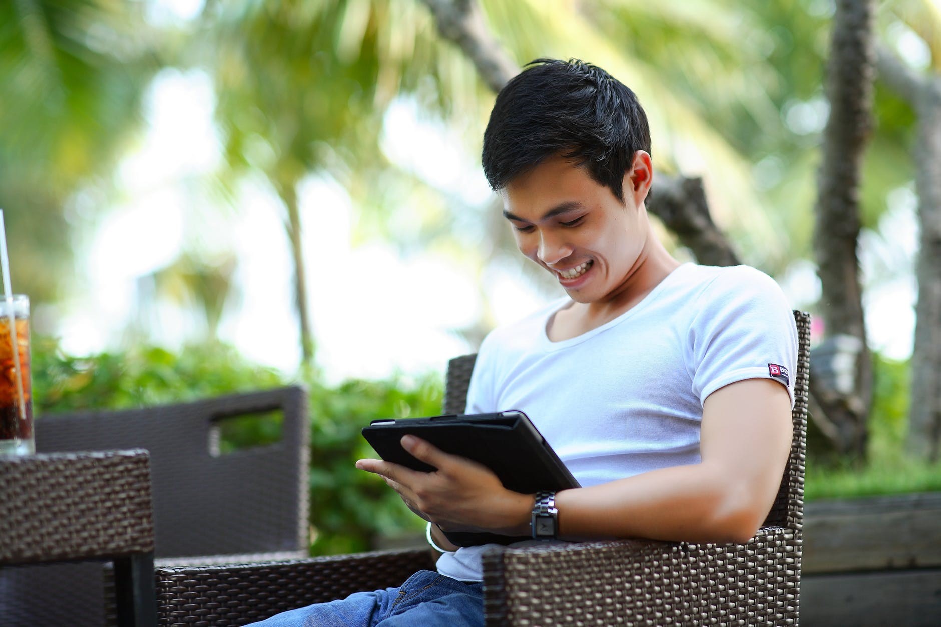 Why online schooling makes sense - Ontario Virtual School